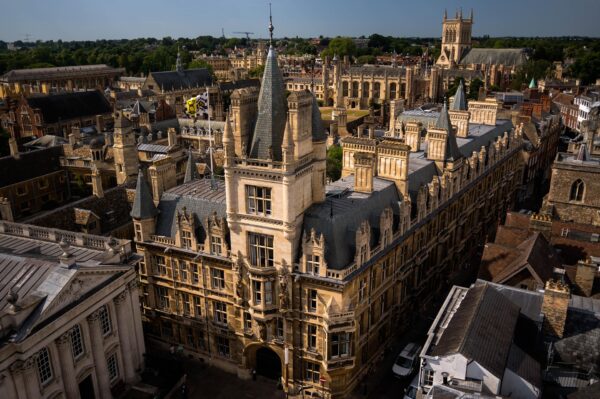 Study in Netherlands 2025: Ultimate Guide to Top Universities, Fees & Visa