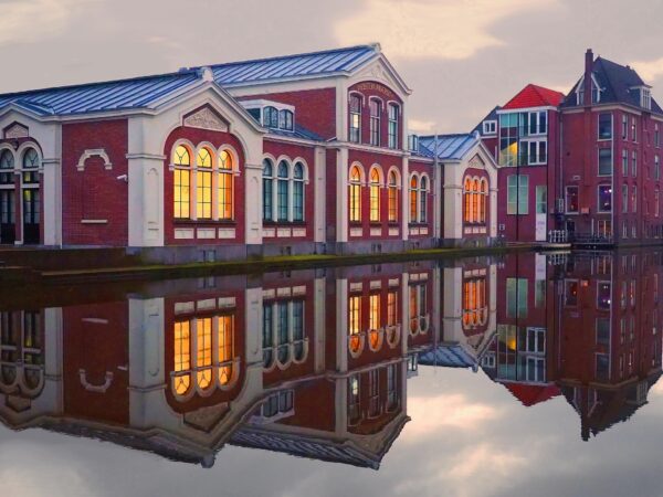 Study in Netherlands 2025: Ultimate Guide to Top Universities, Fees & Visa