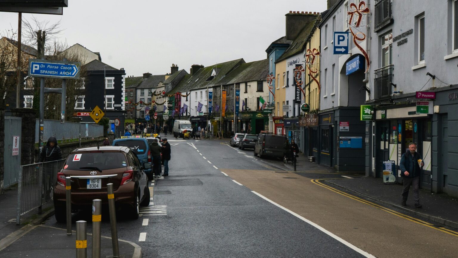 Study in Ireland 2025: The Ultimate Guide with 10 Amazing Tips for ...